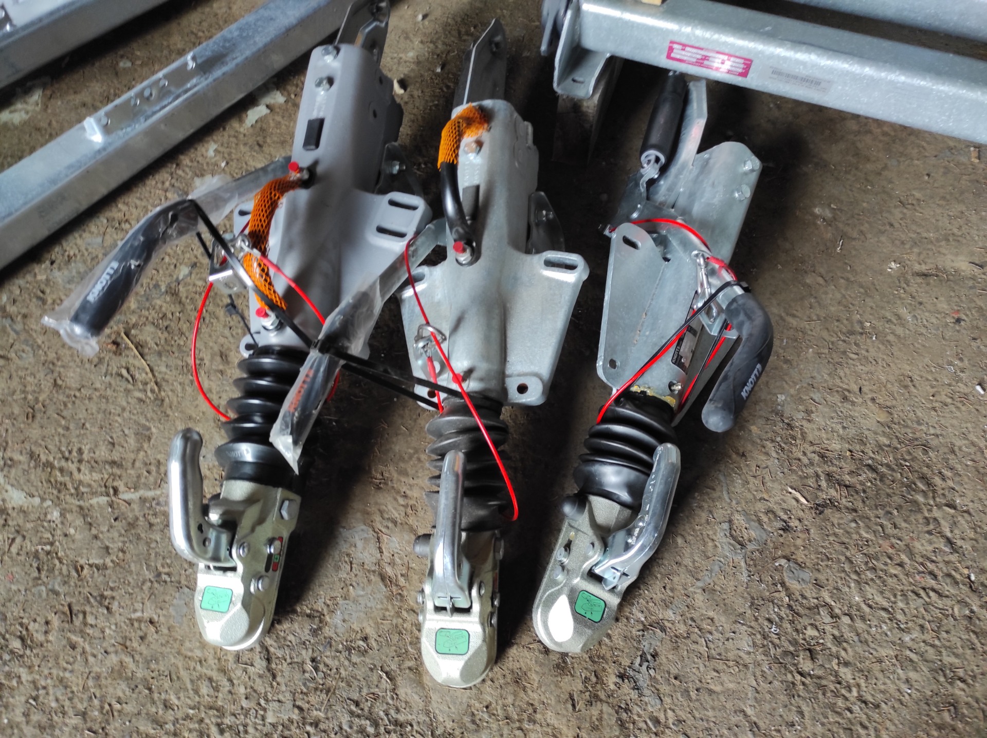 Nájezdové brzdy Knott :: Nájezdy na auto